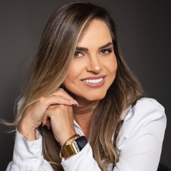 Daniella Costa l Advogada